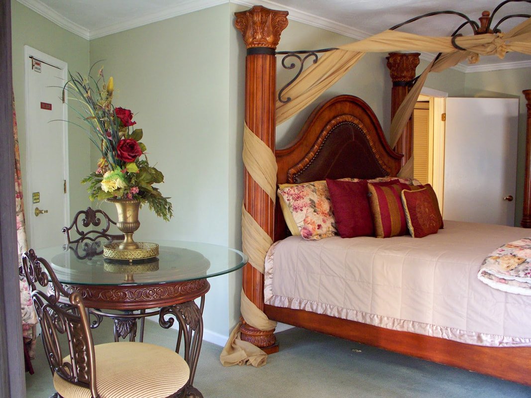 uliet Suite at Louisiana Castle | Romantic Night Stay